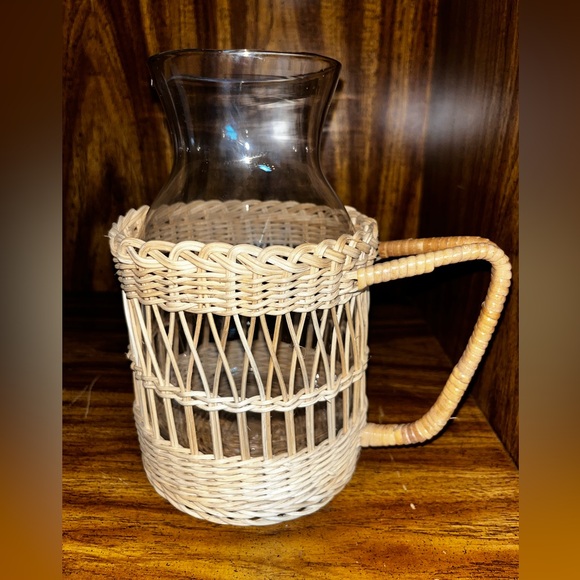 Dining | Excellent Condition Wicker Handled Basket With Glass Pitcher ...